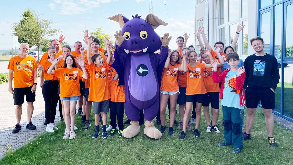 Nachwuchs-TechnikerInnen bei Polytec - Polytec GmbH